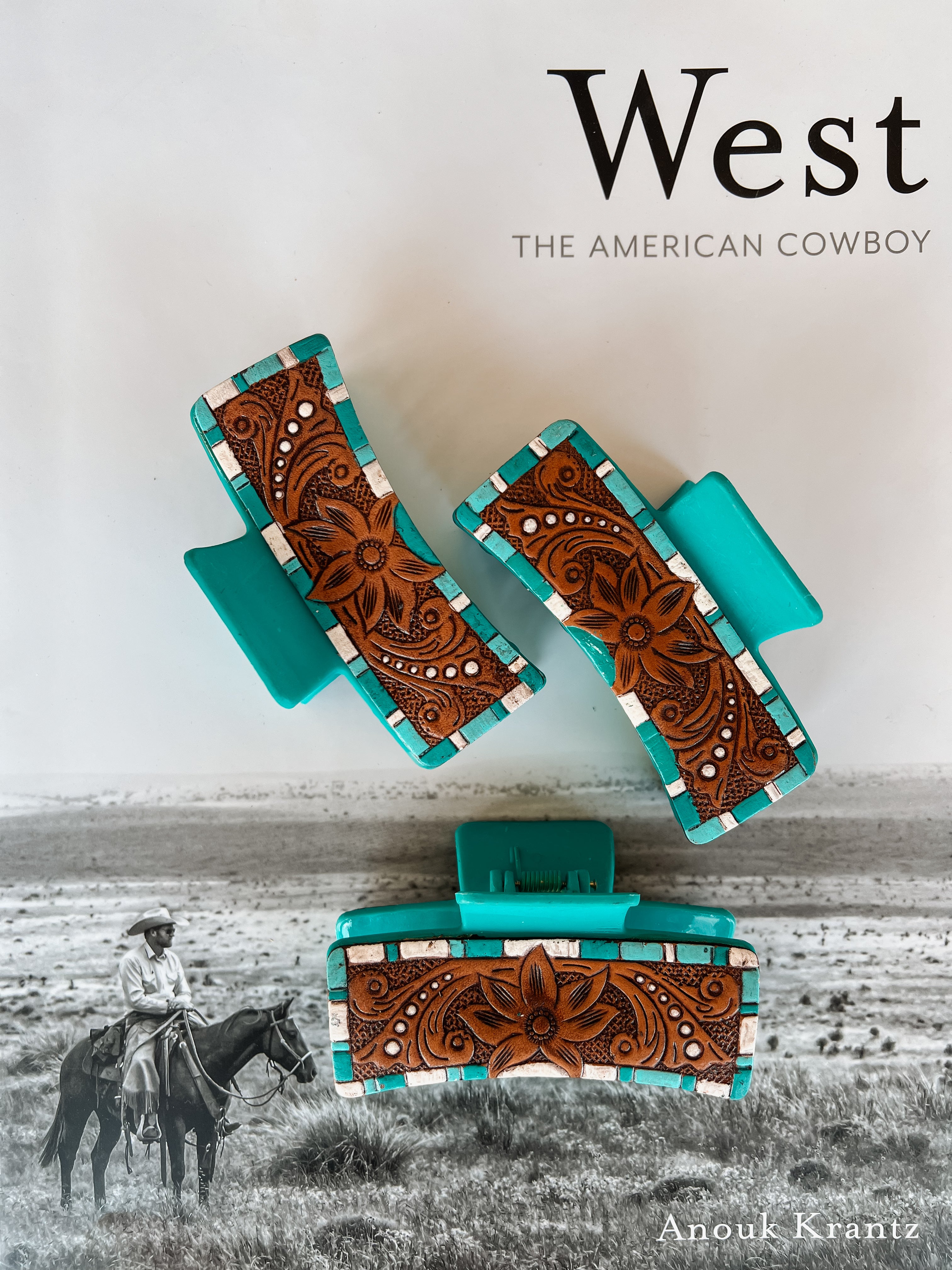 Turquoise Chunk Leather Claw Clip – Triangle T Boutique