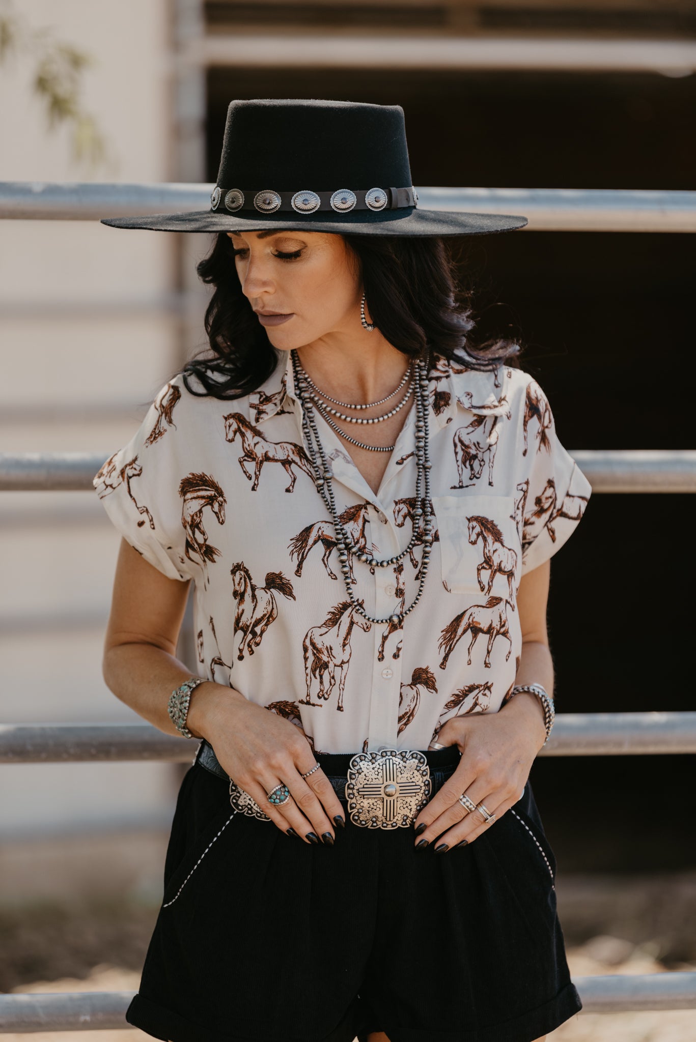 Stunner Stallion Blouse – Triangle T Boutique